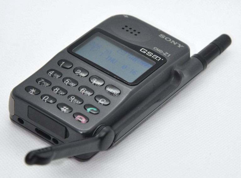 Sony CMD-Z1 - GSM Collection